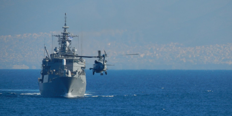 Νέα τουρκική πρόκληση στο Αιγαίο: Παρενόχλησαν πλοίο που ποντίζει ...