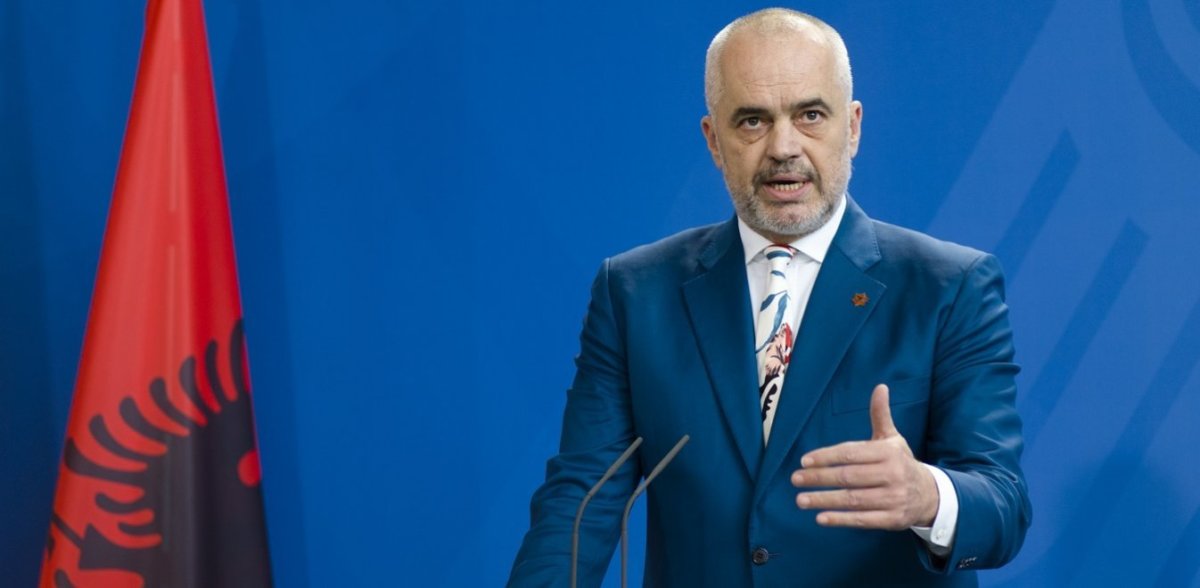 Εντι Ράμα: Οι Ελληνες νομίζουν ότι είναι κληρονόμοι του Πλάτωνα και του ...