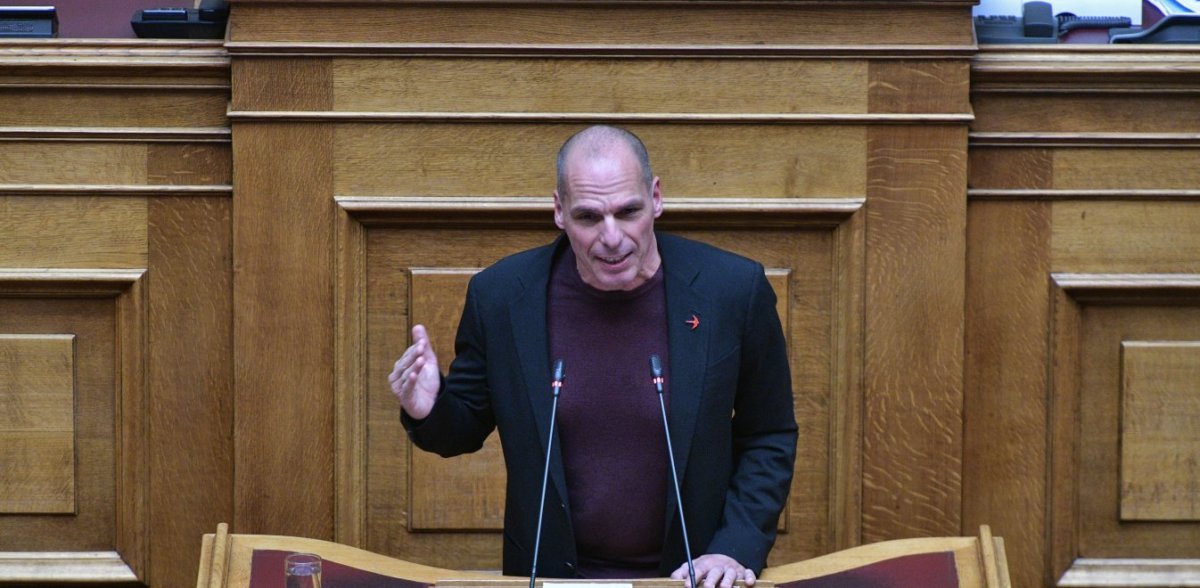 Λάρισα: Ομιλία στο Αρχαίο Θέατρο για τον επικεφαλής του ΜέΡΑ25 Γιάνη ...