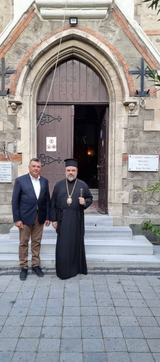 Στη Σμύρνη ο Ν. Ευαγγέλου για προσκύνημα στην Αγία Φωτεινή - LarissaPress