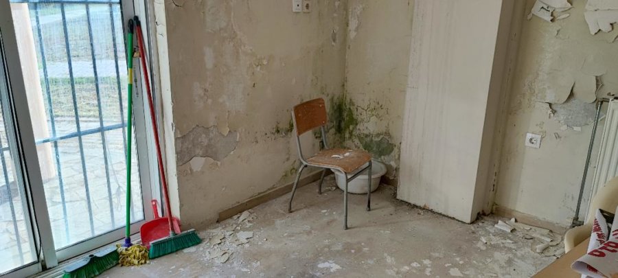 Εικόνες ντροπής και εγκατάλειψης στις Φοιτητικές Εστίες Λάρισας ...