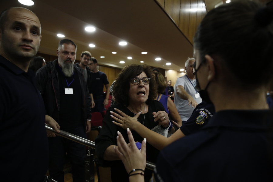 Δίκη Χρυσής Αυγής: Συνεχίζεται με την κατάθεση της Μάγδας Φύσσα, δύο ...