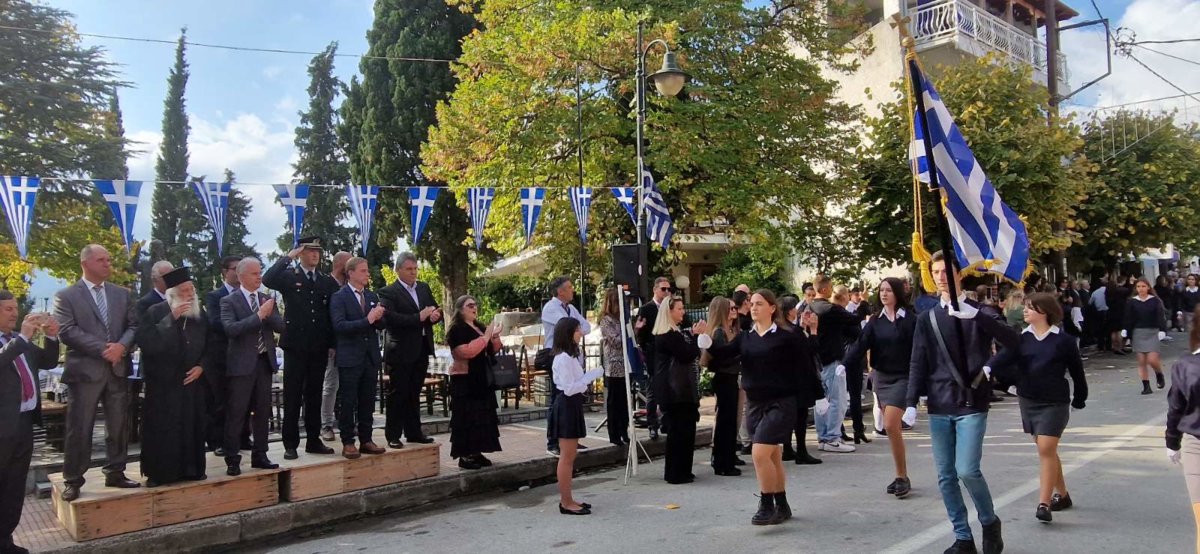 Γιορτάστηκε η επέτειος του "ΟΧΙ" στον Δήμο Τεμπών - LarissaPress