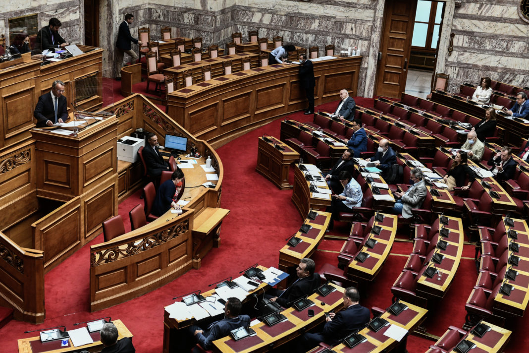 Στα άκρα η πολιτική αντιπαράθεση – Τεταμένη προεκλογική περίοδος με ...
