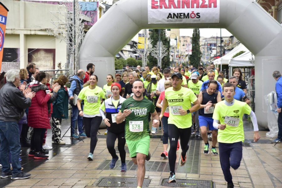 Με μεγάλη συμμετοχή ξεκίνησε ο αγώνας δρόμου 5 χιλιομέτρων (φωτο ...