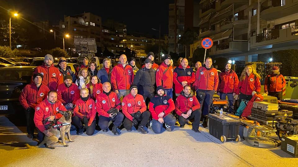 Έλληνες διασώστες για τον σεισμό στην Τουρκία: «Έτσι είναι η κόλαση ...