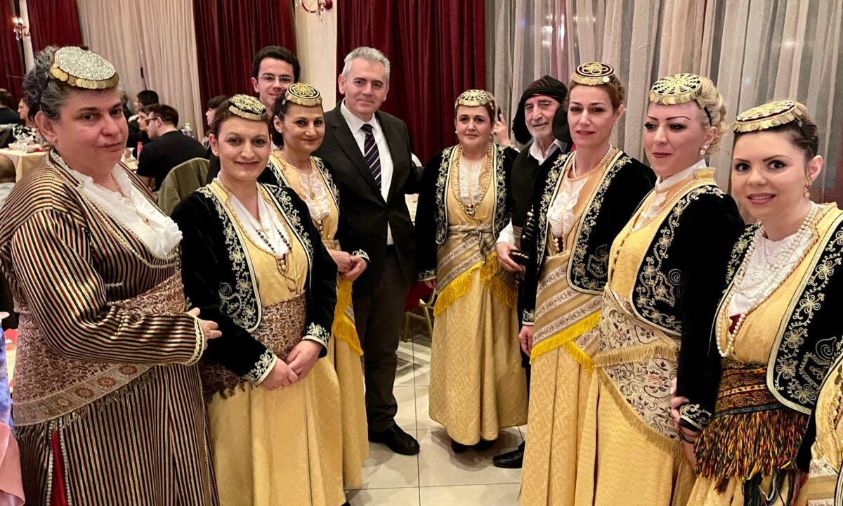 Χαρακόπουλος: Οι Πόντιοι το πιο πολύπαθο κομμάτι του Γένους - LarissaPress