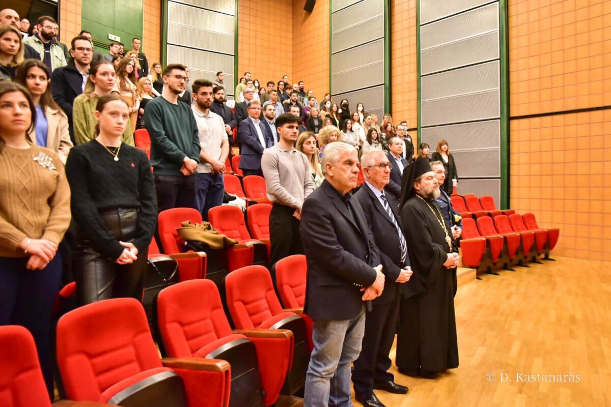 Ο Καθηγητής Χειρουργικής Paris Tekkis Επίτιμος Διδάκτορας του ...