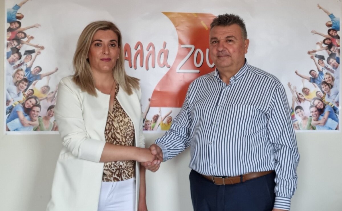 Η νοσηλεύτρια και πολύτεκνη μητέρα Ευγενία Λιάνου - Ζιώζιου με τον Ν ...