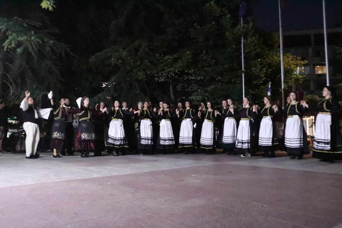 Στην Κεντρική Πλατεία Λάρισας το 6ο Διεθνές φεστιβάλ Παραδοσιακών χορών ...