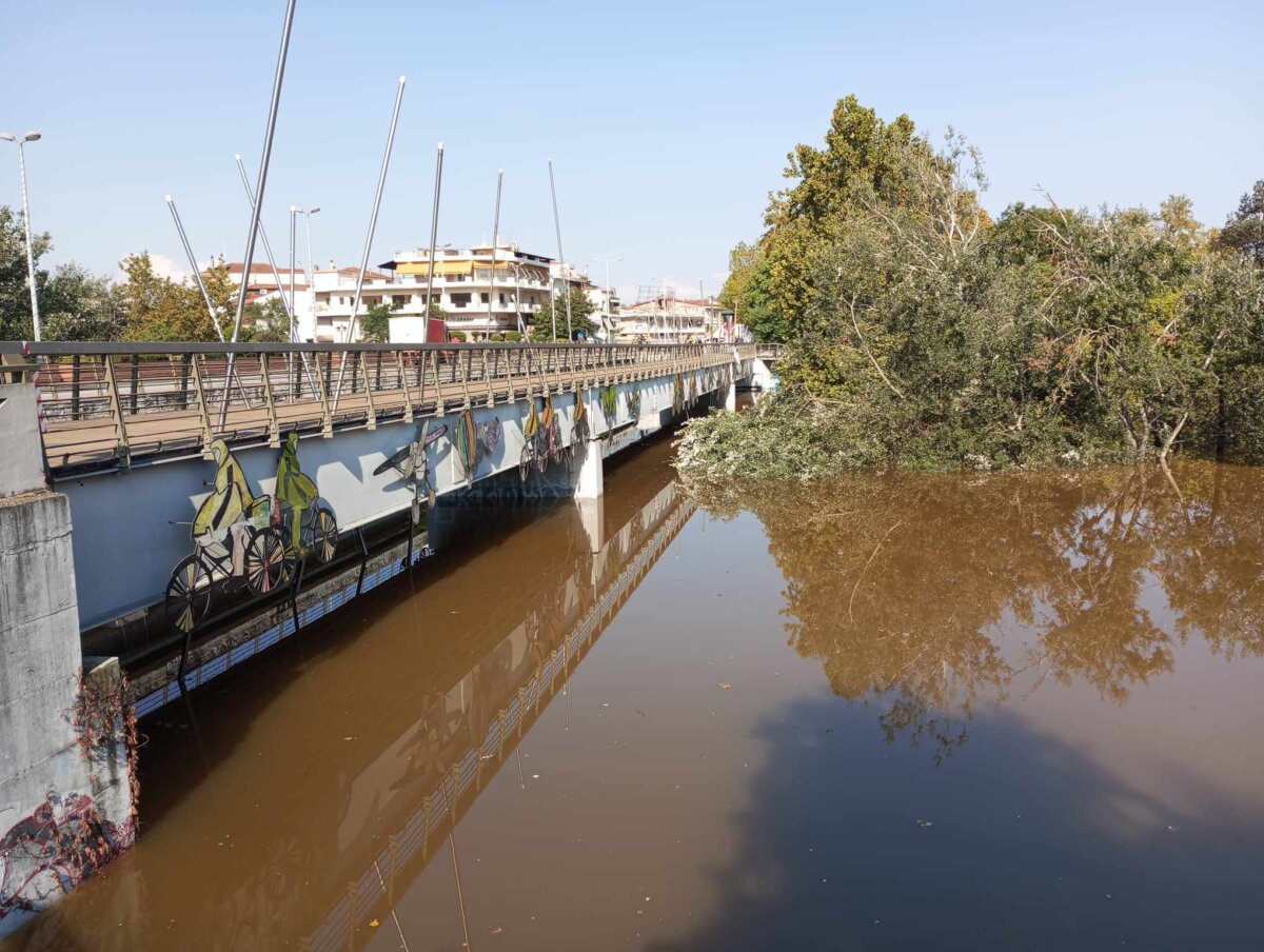 Σταθερή η στάθμη στην εσωτερική κοίτη του Πηνειού (φωτο) - LarissaPress