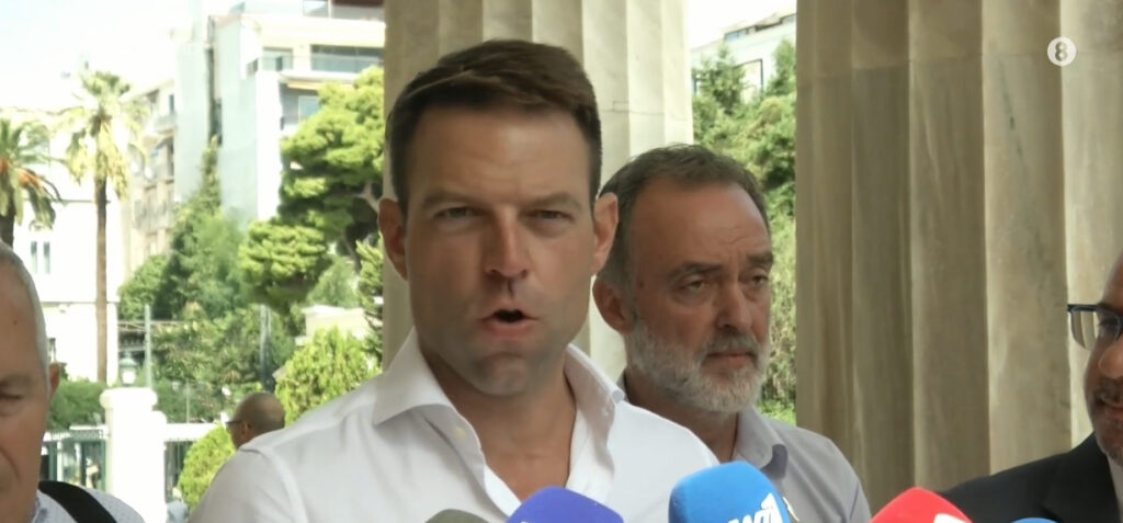 Στ. Κασσελάκης μετά τη συνάντηση με Αλ. Τσίπρα: Εύχομαι να φανώ ...