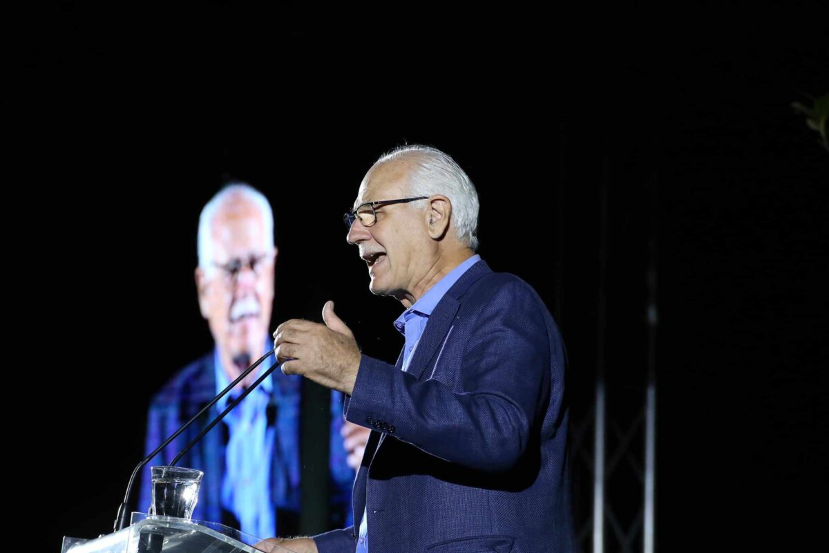 Ο Καλογιάννης, οι υποψήφιοι και το... φεγγάρι! - LarissaPress