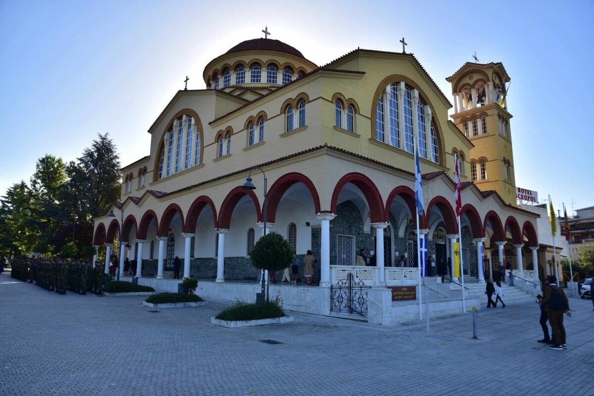 Η γιορτή του Αγ. Νικολάου του Πλανά στον Άγιο Αχίλλιο - LarissaPress