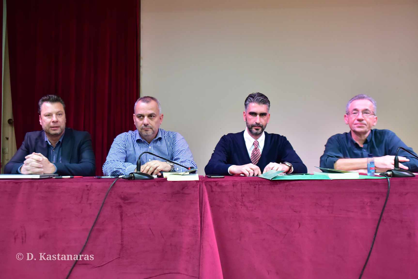 Παρουσιάστηκε το βιβλίο του Ισίδωρου Ζουργού «Παλιές και νέες χώρες ...