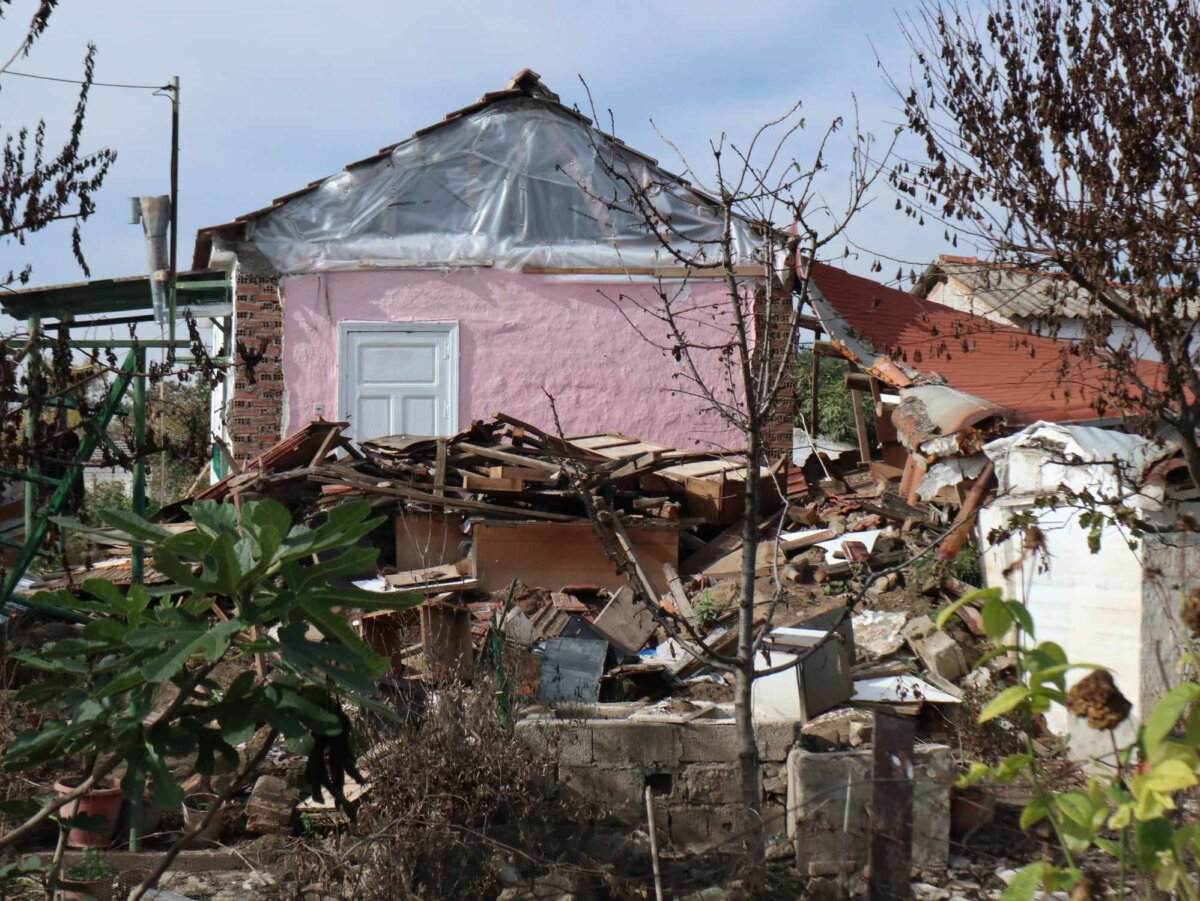 Παραμένουν οι εικόνες καταστροφής στο Κουλούρι Λάρισας - LarissaPress