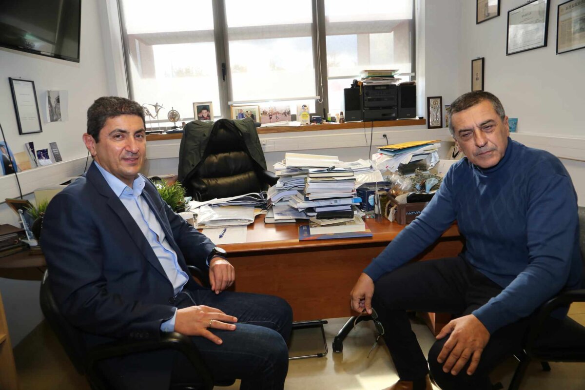 Αυγενάκης από Λάρισα: Επιπλέον 26 εκ. ευρώ στους παραγωγούς που δεν ...