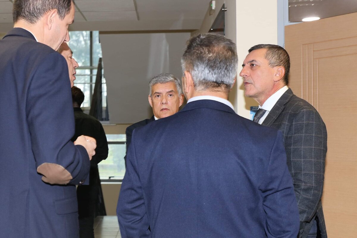 Πρωτοβουλία και συναίνεση - LarissaPress