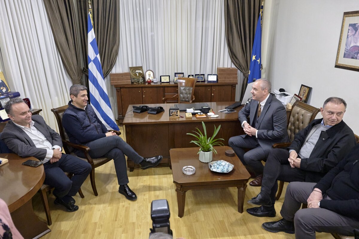 Επίσκεψη Υπουργού Αγροτικής Ανάπτυξης και υφυπουργών στον Δήμαρχο ...