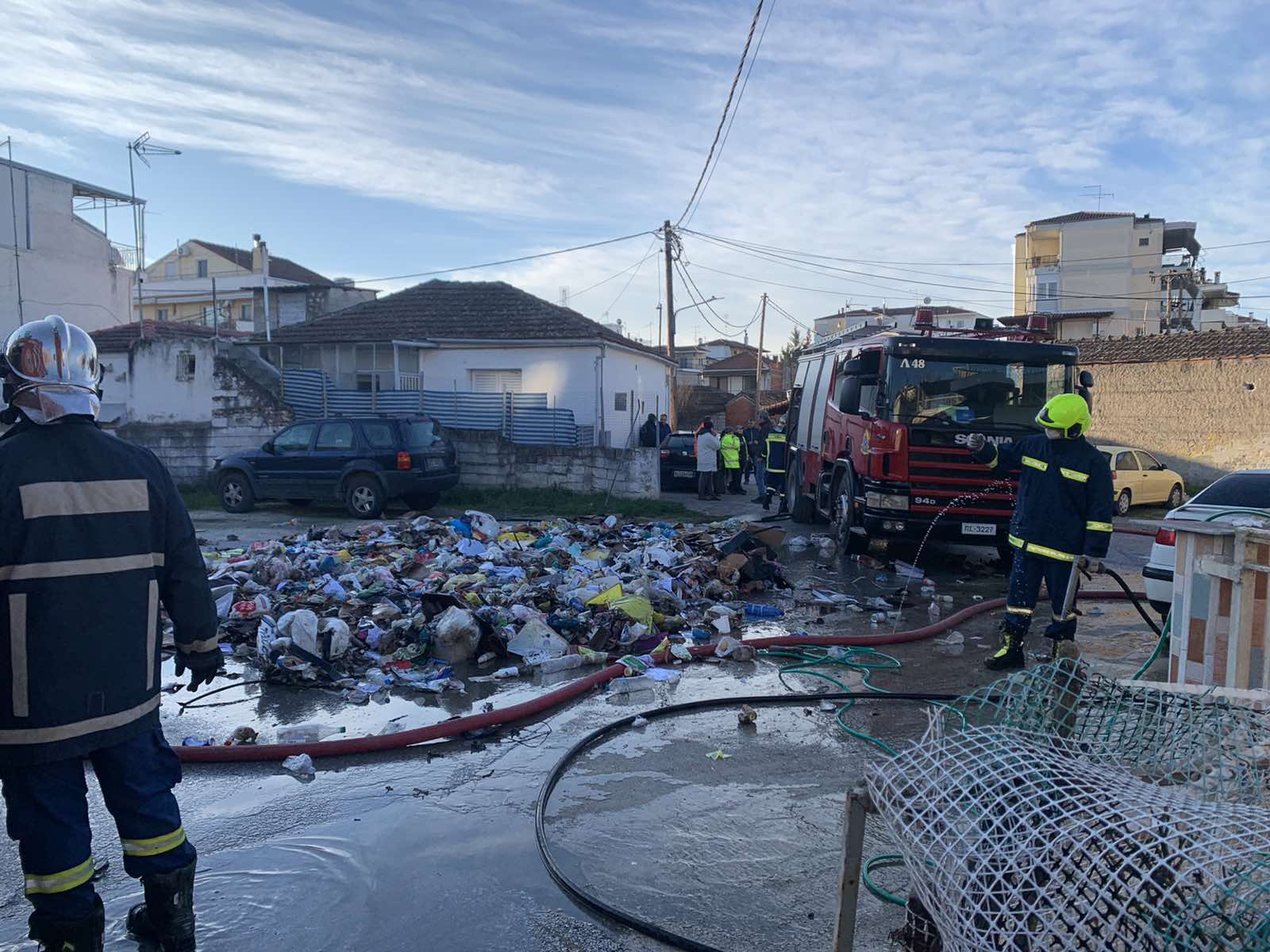 Αναστάτωση λόγω φωτιάς σε απορριμματοφόρο του δήμου Λαρισαίων (φωτο ...