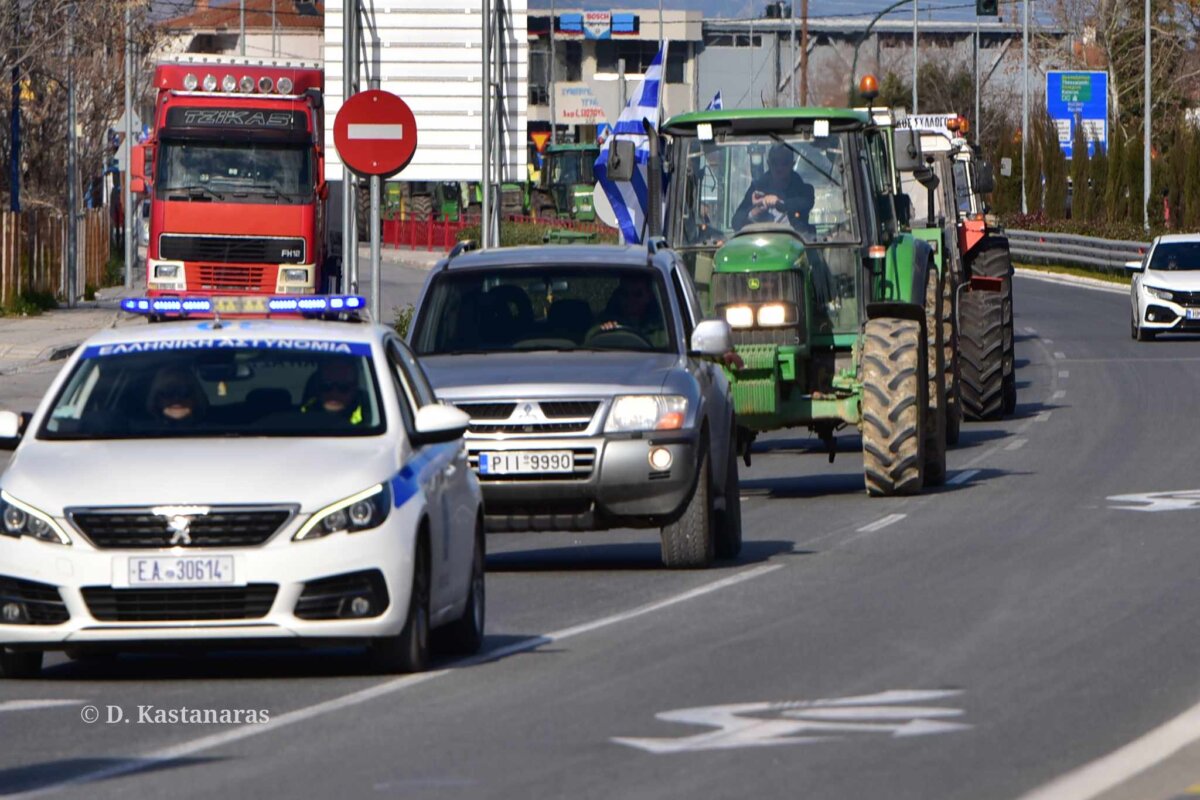Τα έκτακτα μέτρα της τροχαίας για την κάθοδο των αγροτών με τα τρακτέρ ...