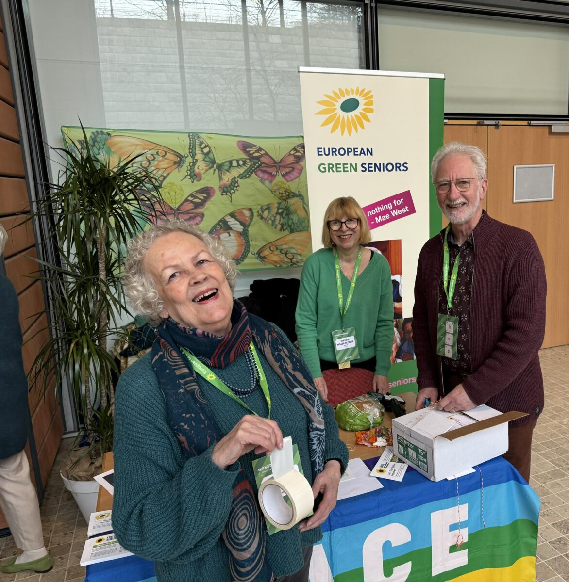 Συνέδριο Ευρωπαίων Πράσινων: Οι ηλικιωμένοι δεν το βάζουν κάτω! - LarissaPress