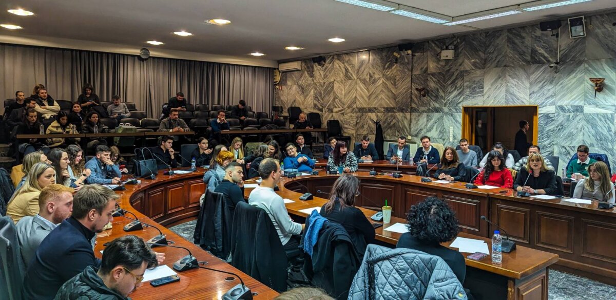 Η σύνθεση του νέου προεδρείου του Δημοτικού Συμβουλίου Νεολαίας Δήμου ...