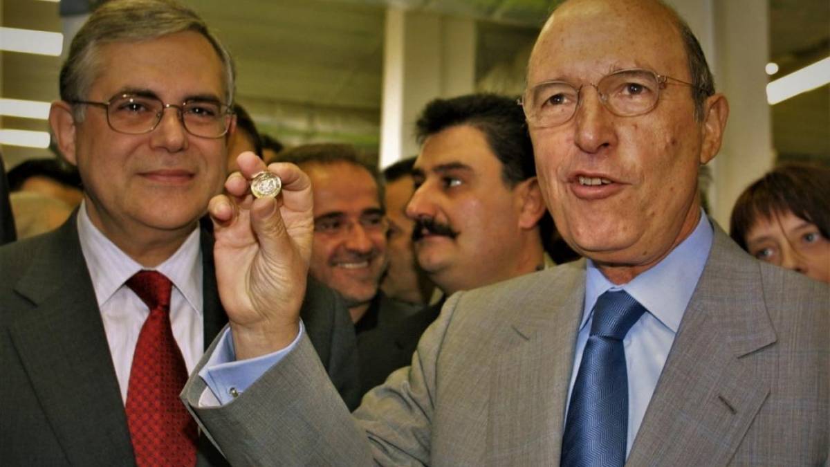 Μάρτιος: Ο μήνας που γράφτηκε η ελληνική ιστορία του ευρώ - LarissaPress