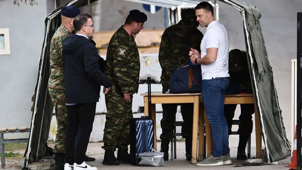 Στ. Κασσελάκης: Θα παρελάσει την 25η Μαρτίου στη Θήβα - LarissaPress