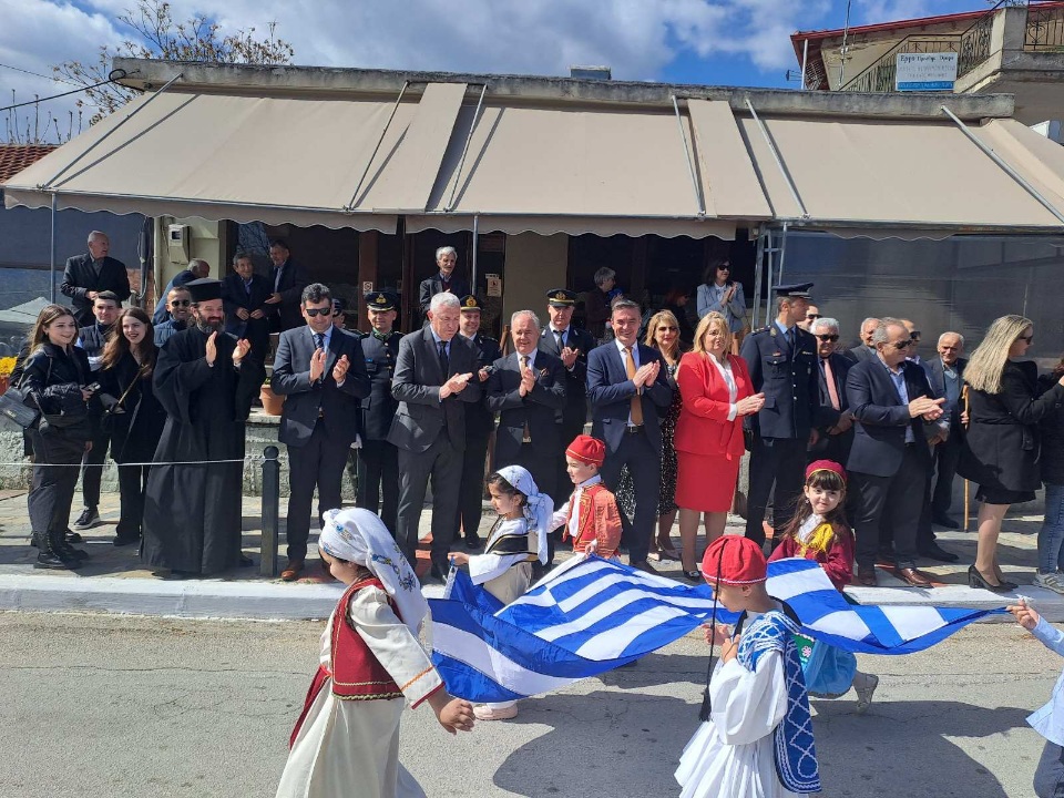 Με κάθε επισημότητα και τιμή γιορτάστηκε η 25η Μαρτίου στο Δήμο Τεμπών ...
