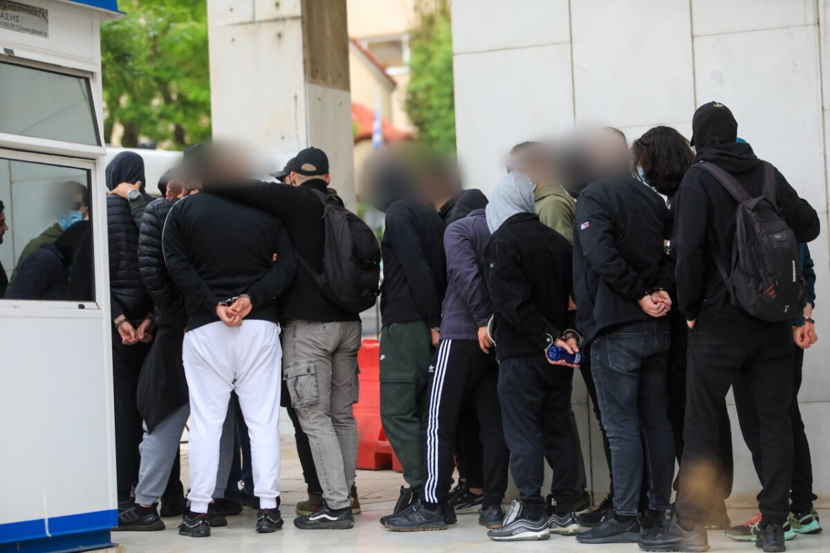 Απολογείται η δεύτερη ομάδα κατηγορουμένων για τη δολοφονία Λυγγερίδη ...