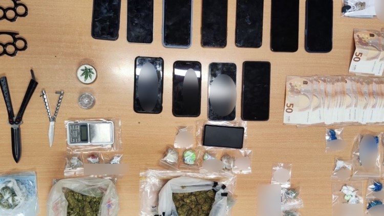 Προφυλακιστέοι τρεις από τους συλληφθέντες για τη διακίνηση ναρκωτικών ...
