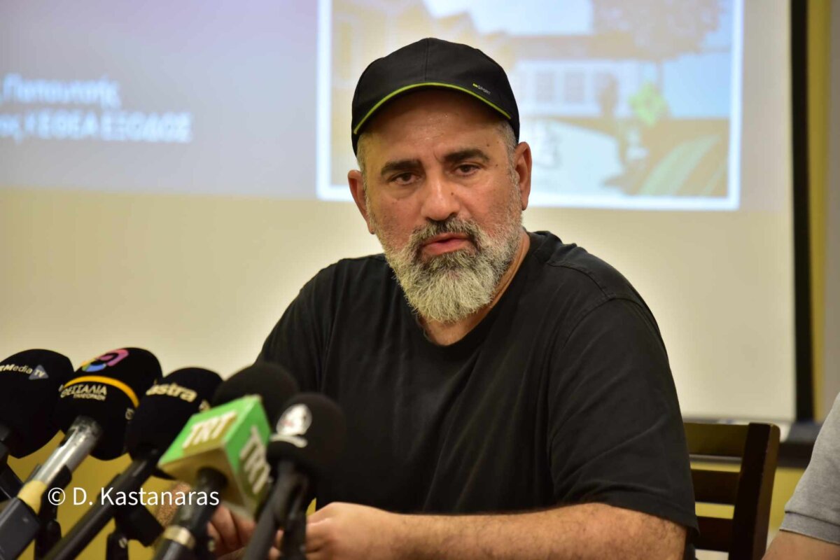 Χρήστος Παπανικολάου: Παραμένω στη Δημοτική Πινακοθήκη Λάρισας ...