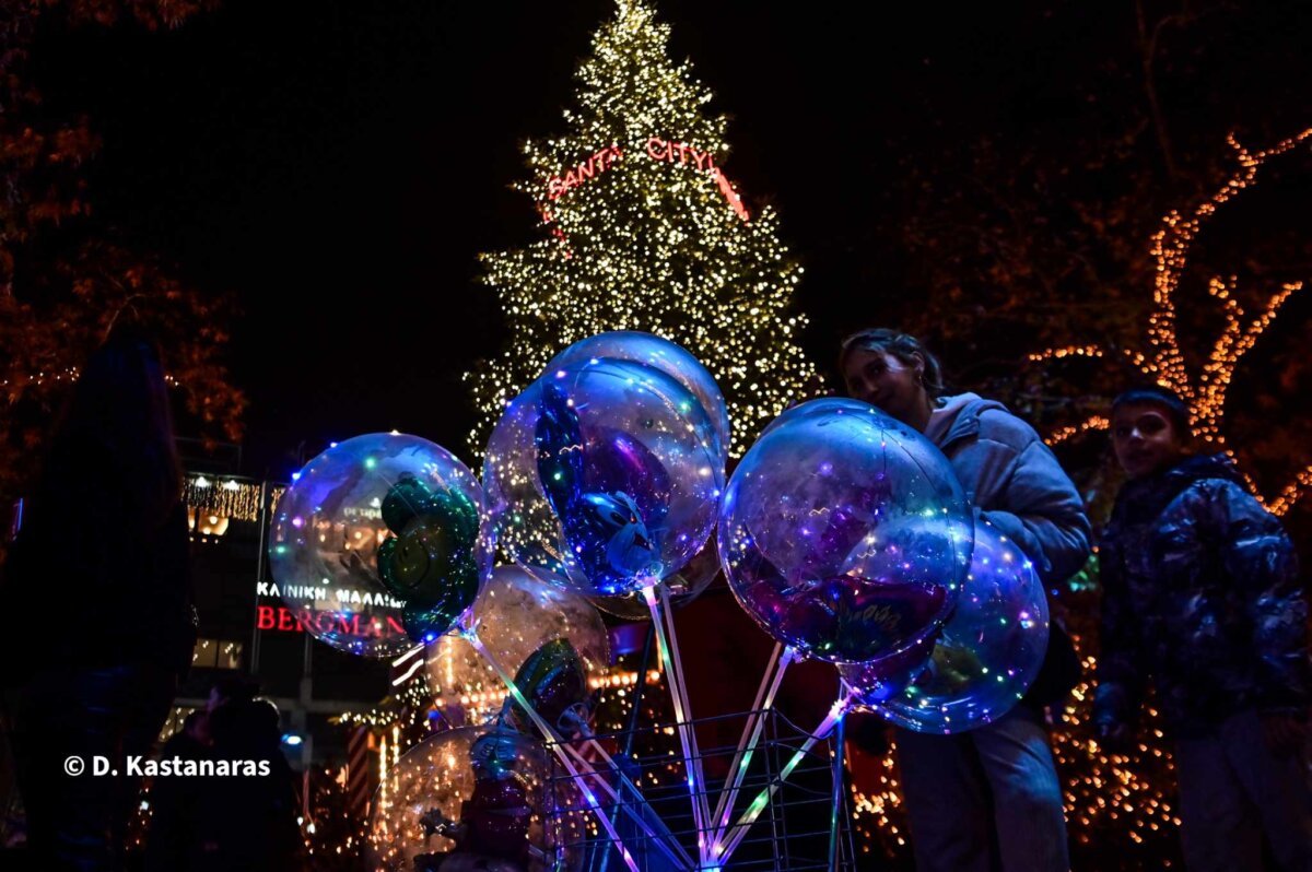 Γιορτινή και φωτισμένη η Λάρισα (φωτο) - LarissaPress