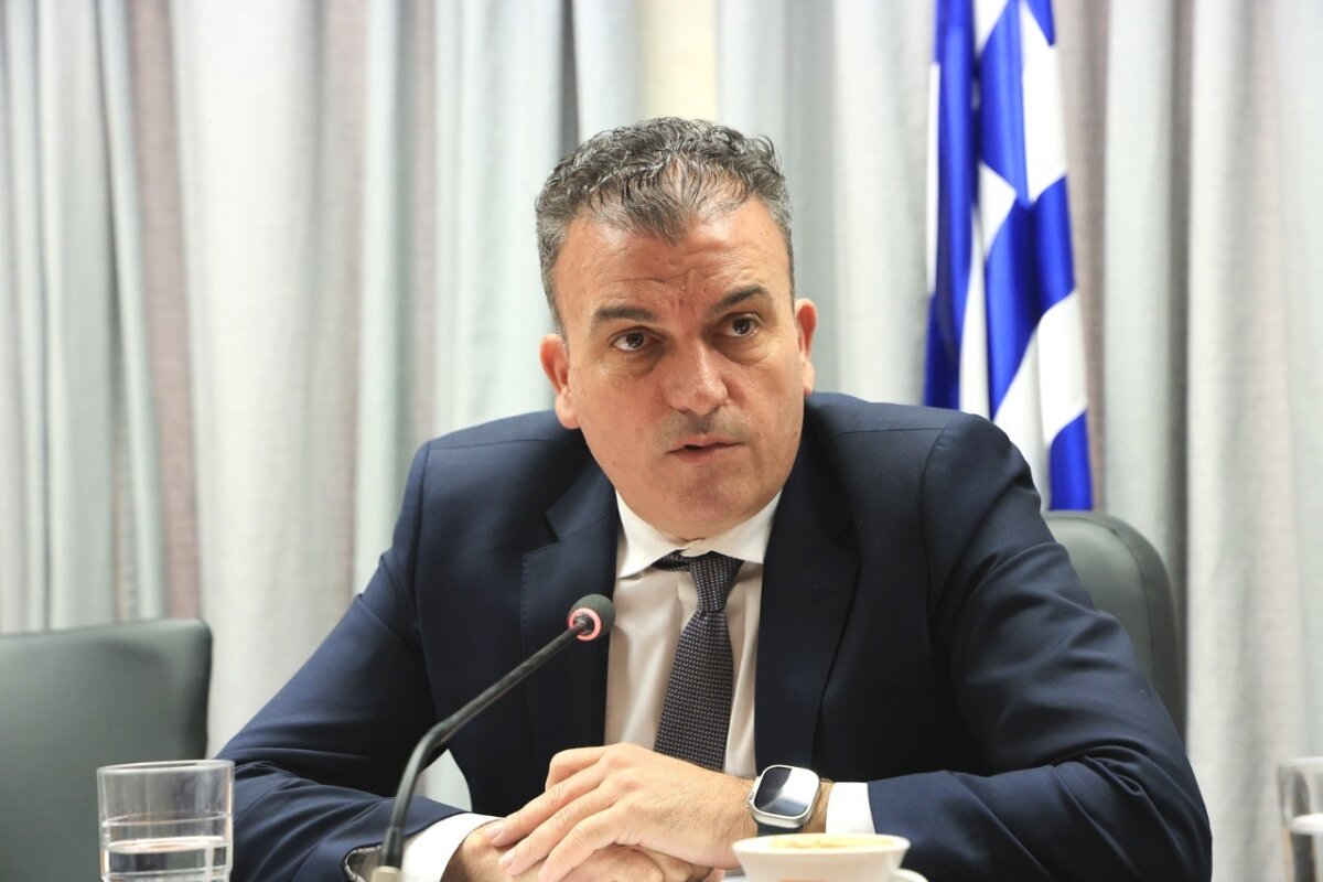 LarissaPress - Δημοσιογραφία χωρίς δημόσιες σχέσεις