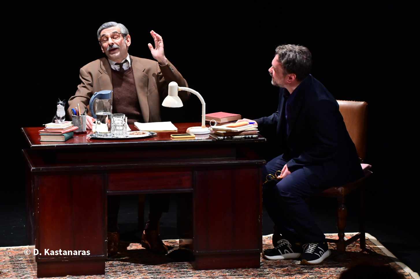 Καθήλωσε τους Λαρισαίους ο Χάρης Φλέουρας – Αποθέωση για την παράσταση ...