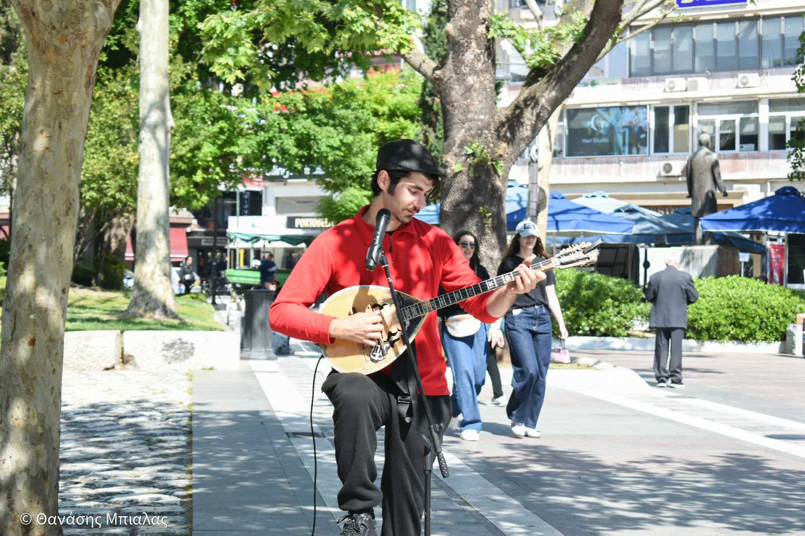 Νότες από μουσικούς του δρόμου στο κέντρο της Λάρισας (φωτο και βίντεο) - LarissaPress