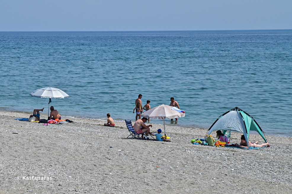 Απόδραση στα παράλια για τους Λαρισαίους (φωτο) - LarissaPress