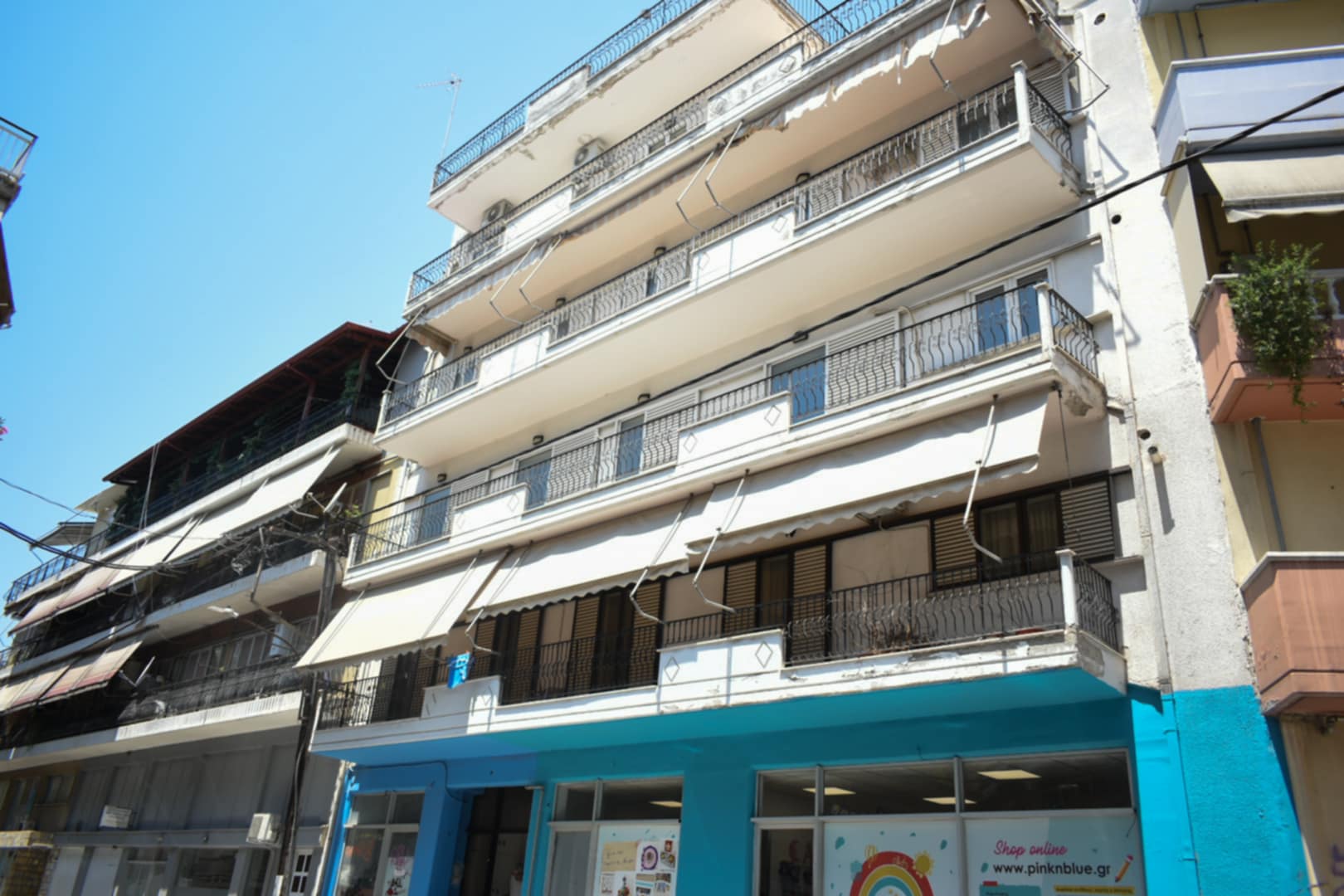 Επικίνδυνη πολυώροφη οικοδομή της Λάρισας - Διενεργήθηκε αυτοψία ...