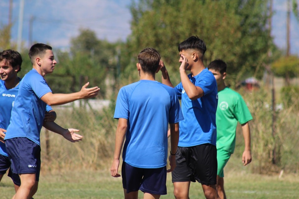 Δήμητρα Γιάννουλης Κ16-Απόλλων Λάρισας Κ16: Φιλική αναμέτρηση ...