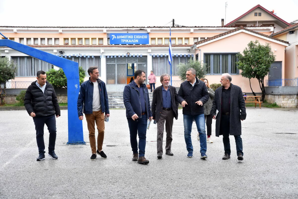 Ο Δ. Κουρέτας στο 7ο Δημοτικό Σχολείο Τρικάλων στο πλαίσιο του ...