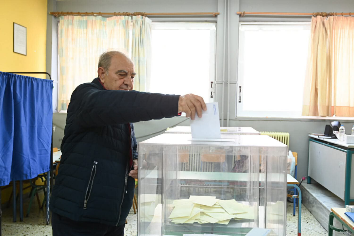 Άνοιξαν οι κάλπες για τις εσωκομματικές εκλογές της ΝΔ - «Ικανοποιητική ...